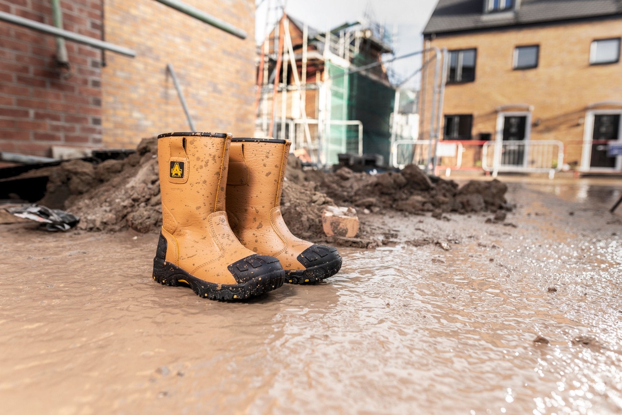 Shop Womens Rigger Boots For Work | STB.co.uk